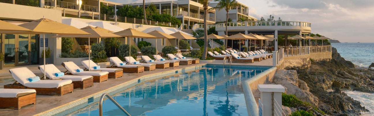 Rooms, villas & suites at The Loren at Pink Beach - Bermuda